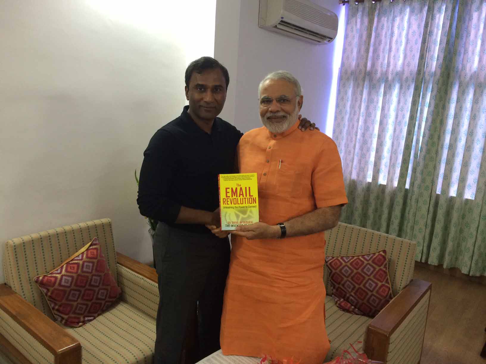 Narendra Modi Honors Dr. V.A. Shiva Ayyadurai, the Inventor of Email